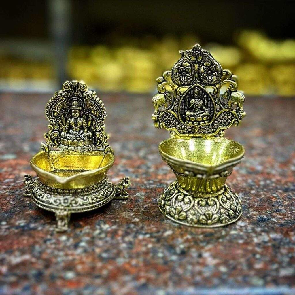 Lakshmi Maatha Diya (Deepam) - Radiant Blessings of Goddess Lakshmi ...